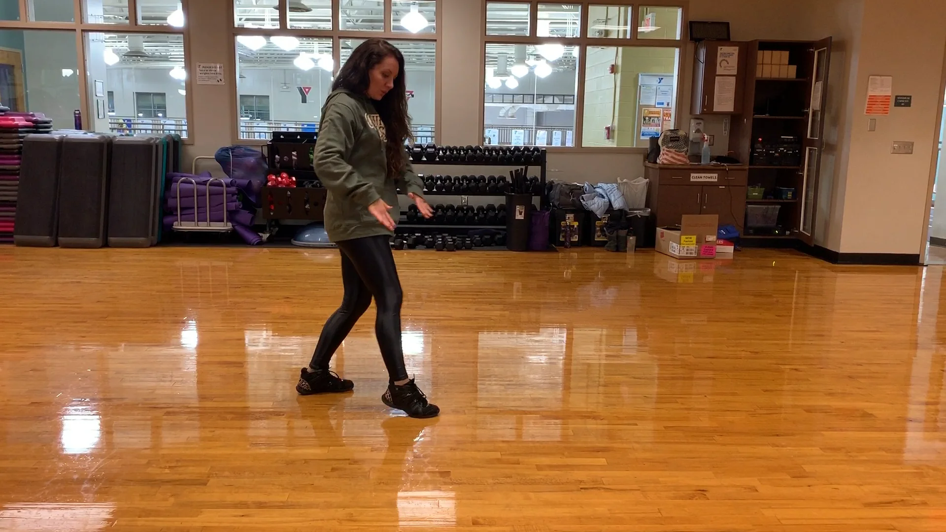 Line dance - Holler Back