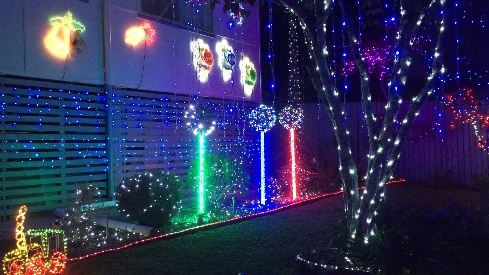 Pixel Icicles in our Christmas display on Vimeo
