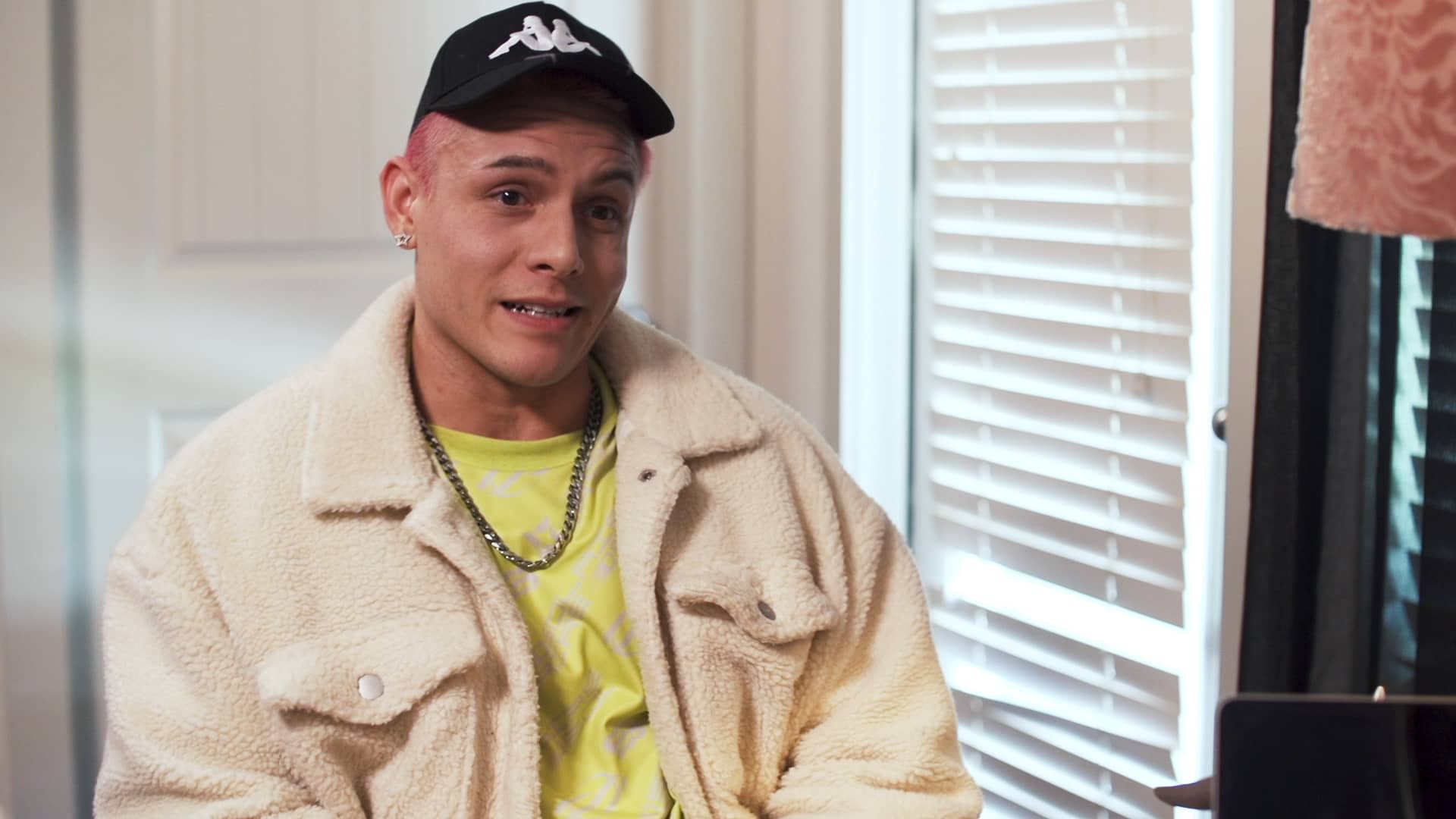 Bathroom Bandit_Tim Early on Vimeo