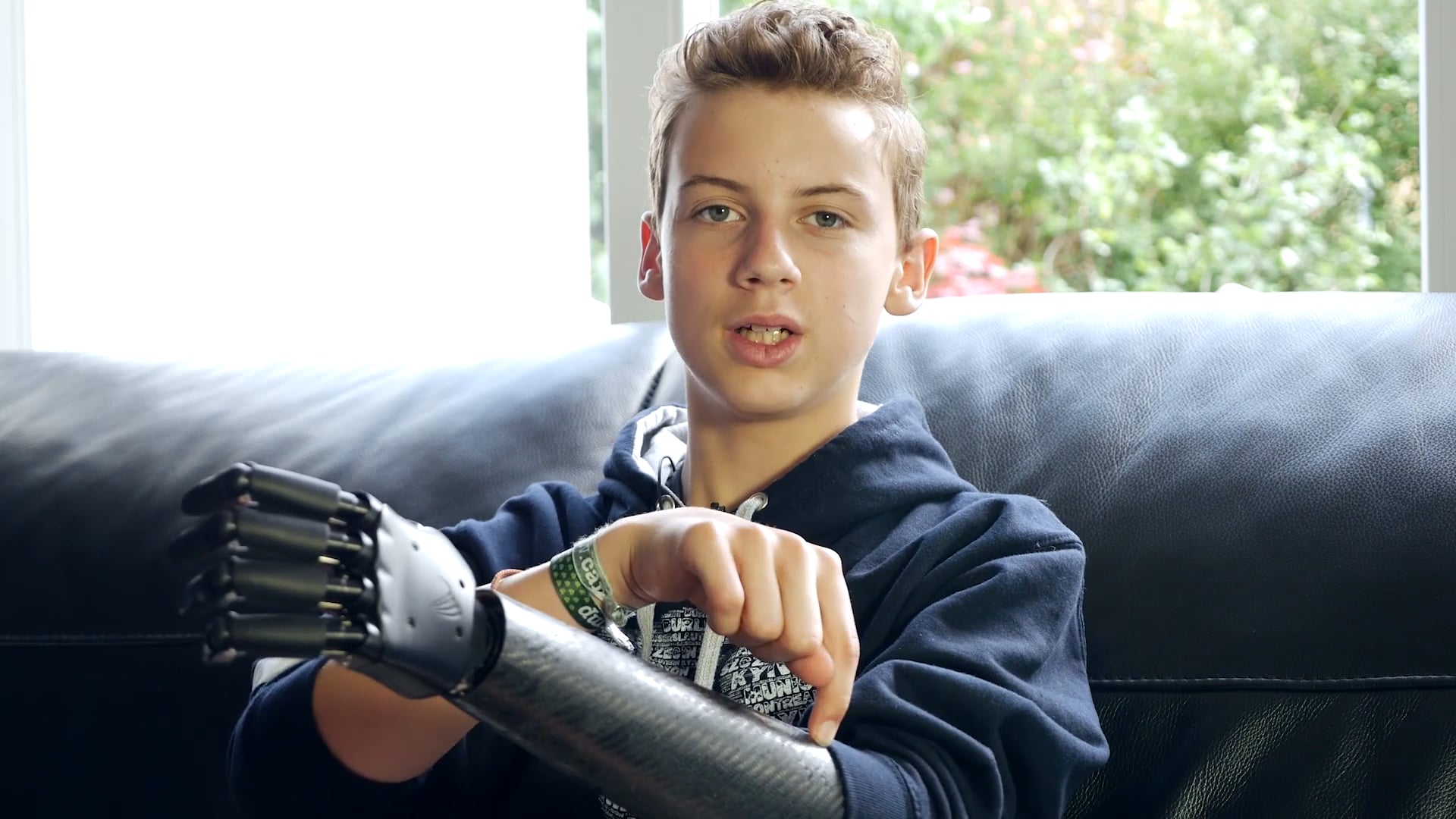 Leon & Vincent - Film über den 13 jährigen Leon mit seiner Armprothese ...