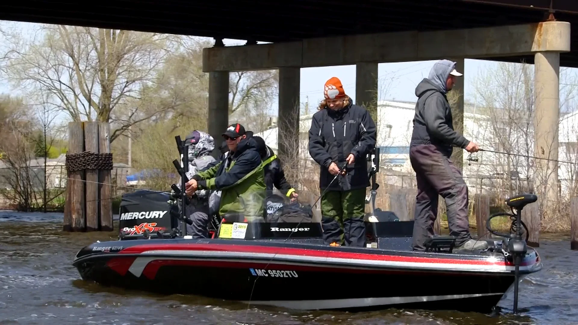 Classroom Video // Fishing in the City for Walleye on Vimeo