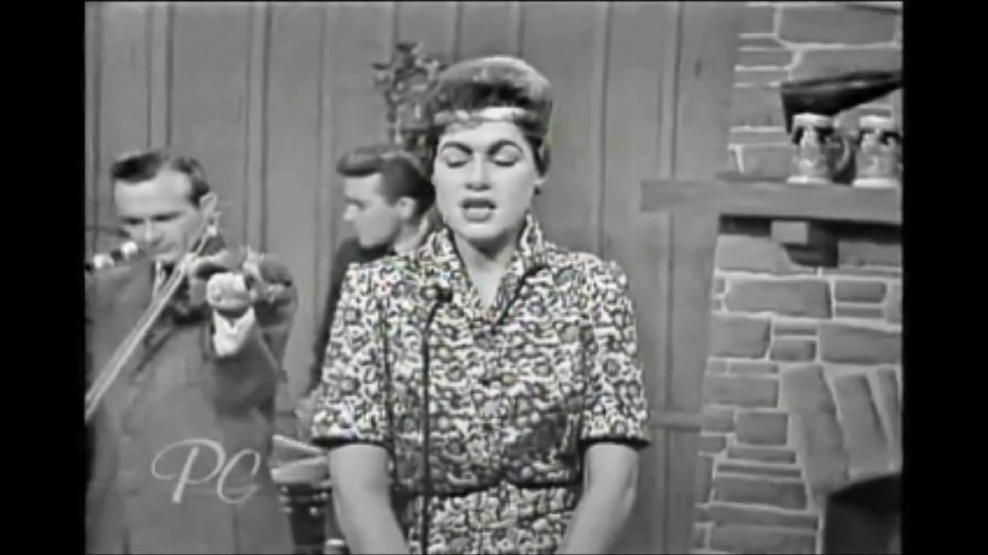 Patsy Cline - Crazy (1961) on Vimeo