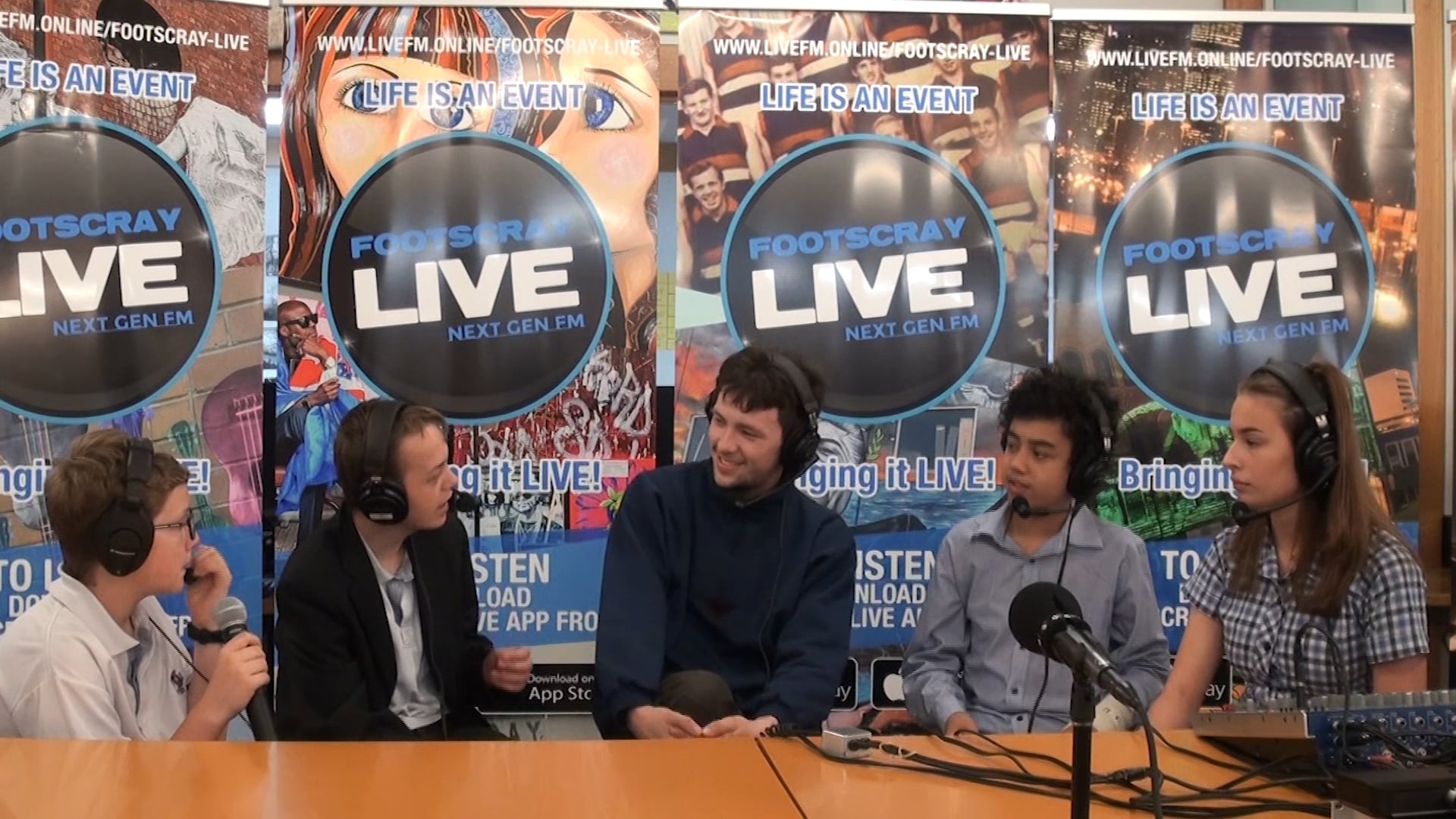 FOOTSCRAY LIVE - THE ALUMNAE SHOW with DARCY SMITH & the Footscray City ...