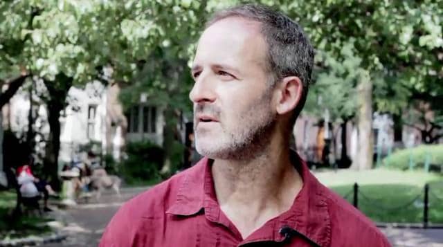 Michael Kamber on the Leica M9 on Vimeo