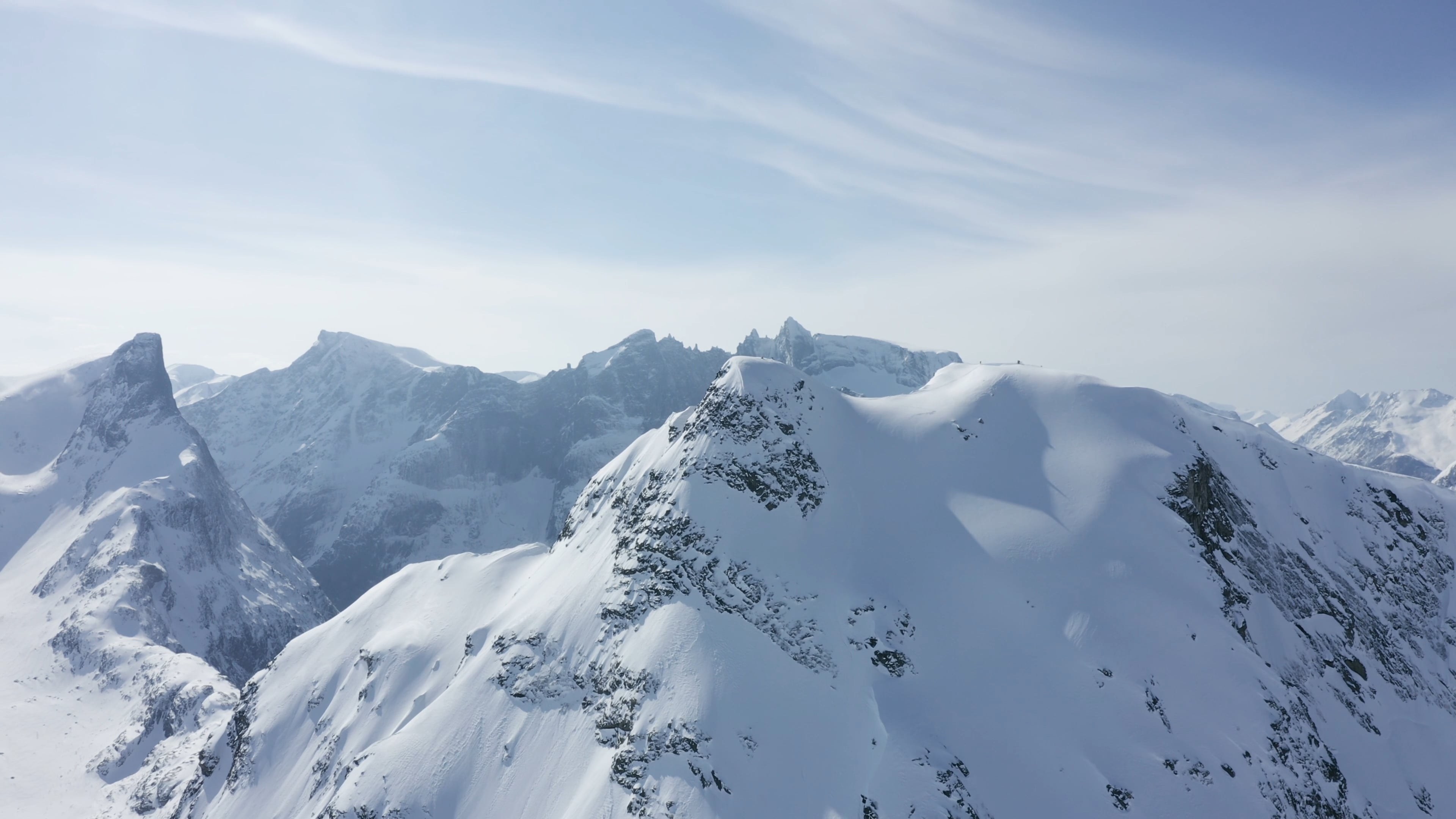 Skiing in Romsdal with Roger Eidem, Håvard Dahl Olstad, Anders Eide and ...