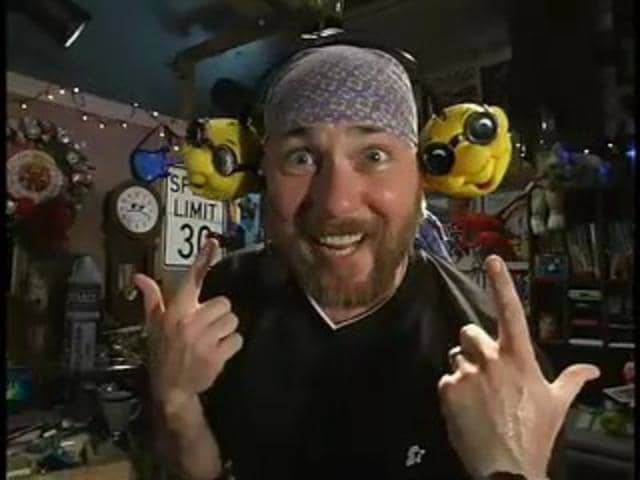 Steve Trash magic and kids and green stuff. on Vimeo