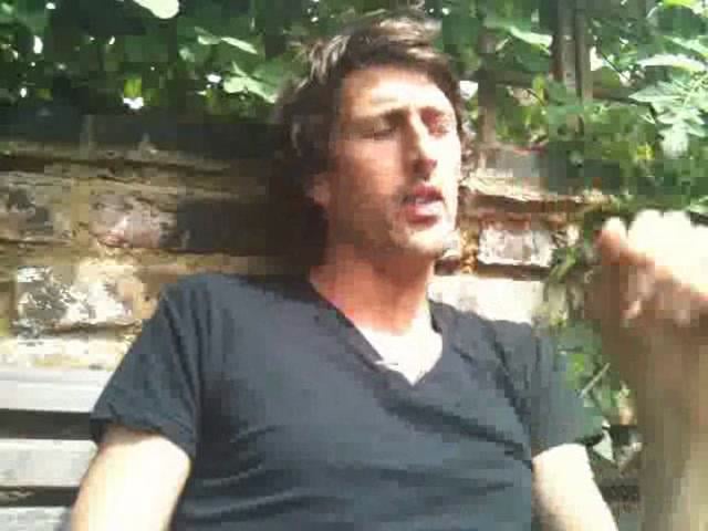 The iPhone Interviews: Peter Collingridge on Vimeo