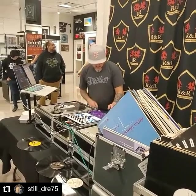 More DJ Ragz - Beat Konductaz Beat Battle on Vimeo