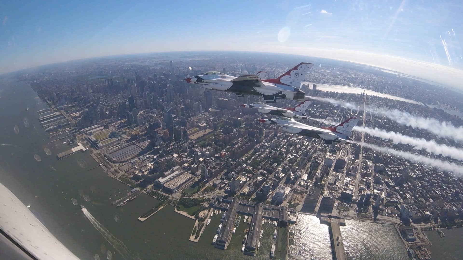 Thunderbirds New York City Flyover on Vimeo