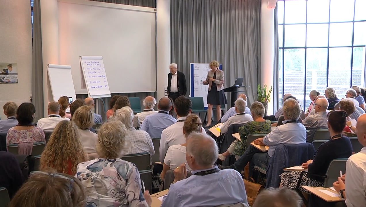 Watch Dr. Barbara Heitger & Rudi Wimmer - Die neuere Systemtheorie und ...