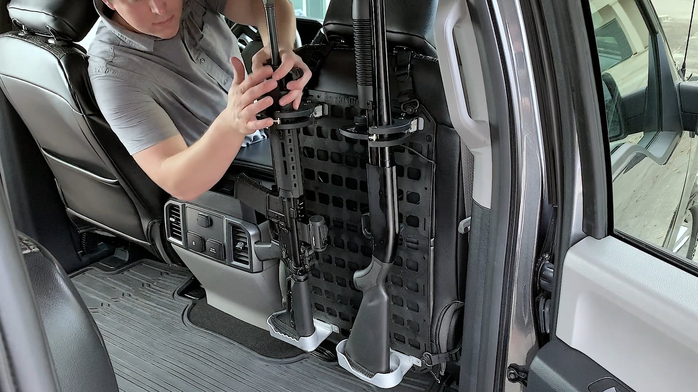 Vehicle Locking Rifle Rack - SC-6 Mount+ 15.25 X 25 RMP