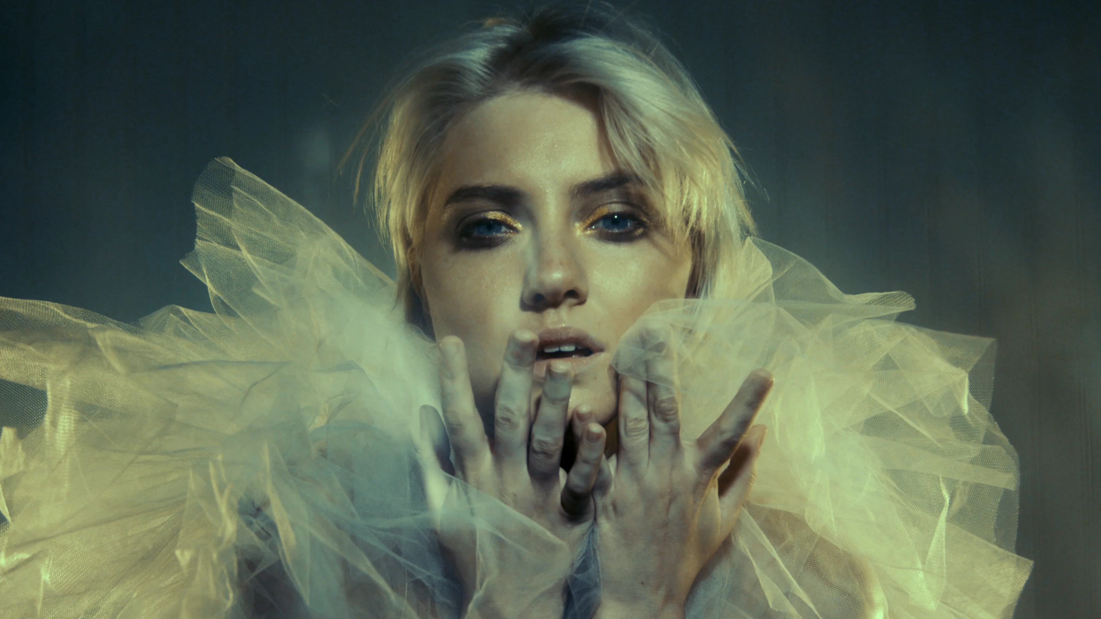 Sweet Dreams - A fashion beauty video - 2020 on Vimeo