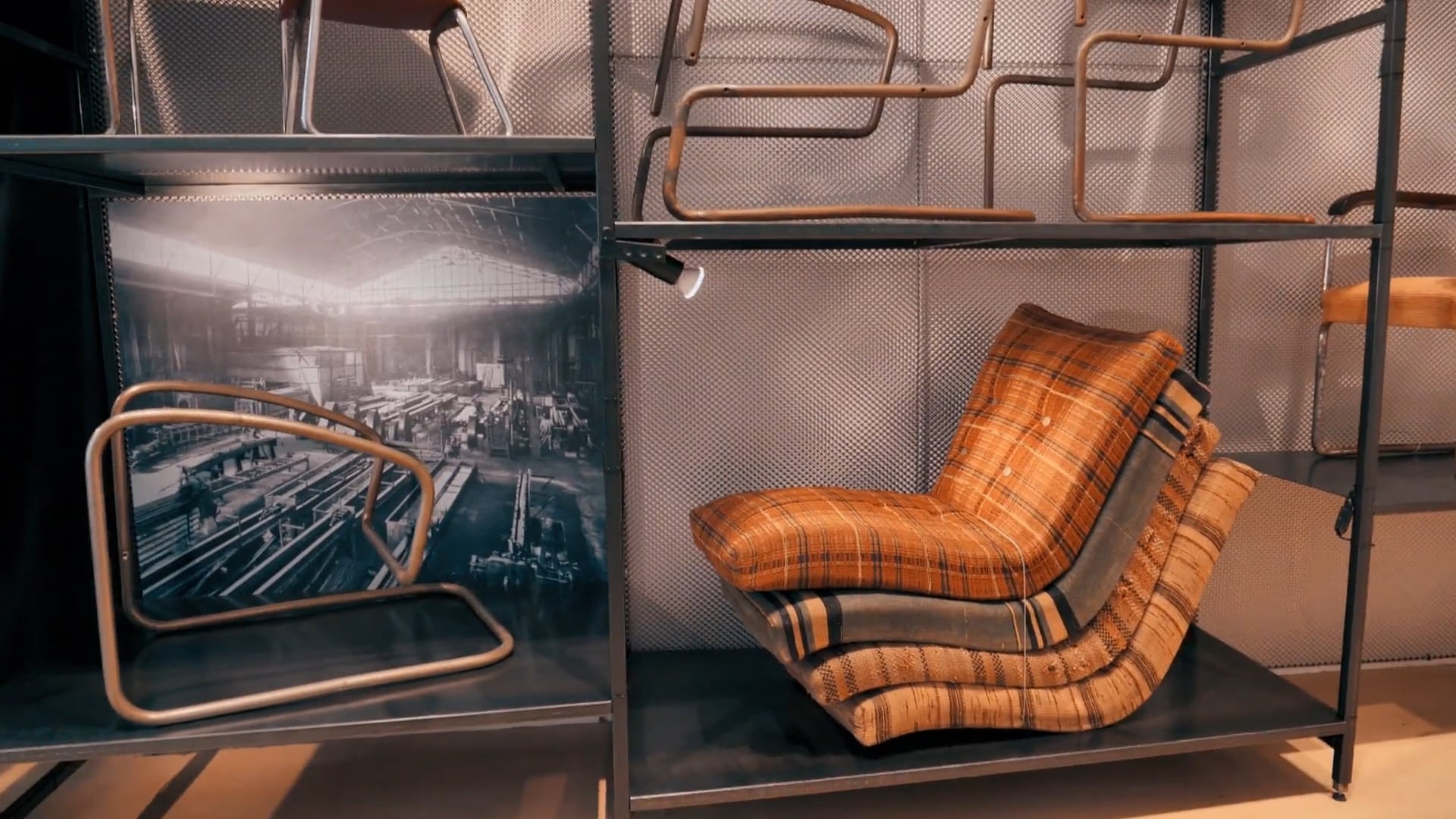 COLUMBUS CONTINUUM | Flessibili Splendori exhibition | ENG subtitles on ...