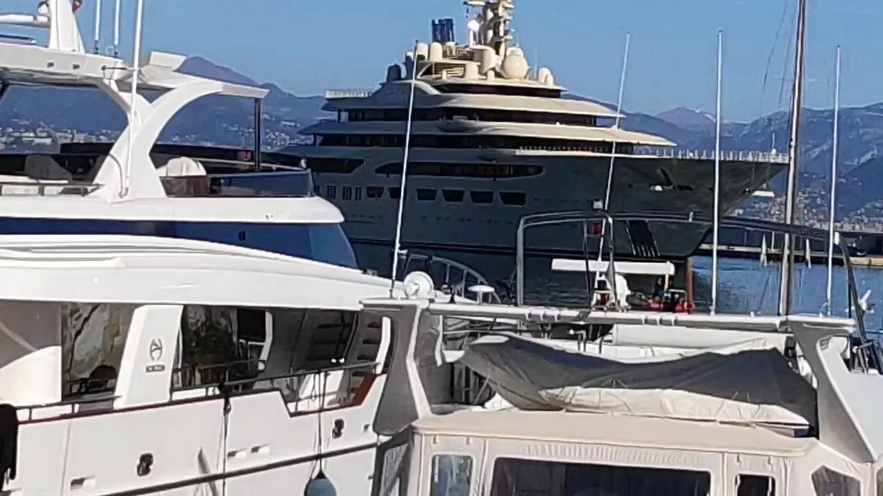 MY Dilbar on Vimeo