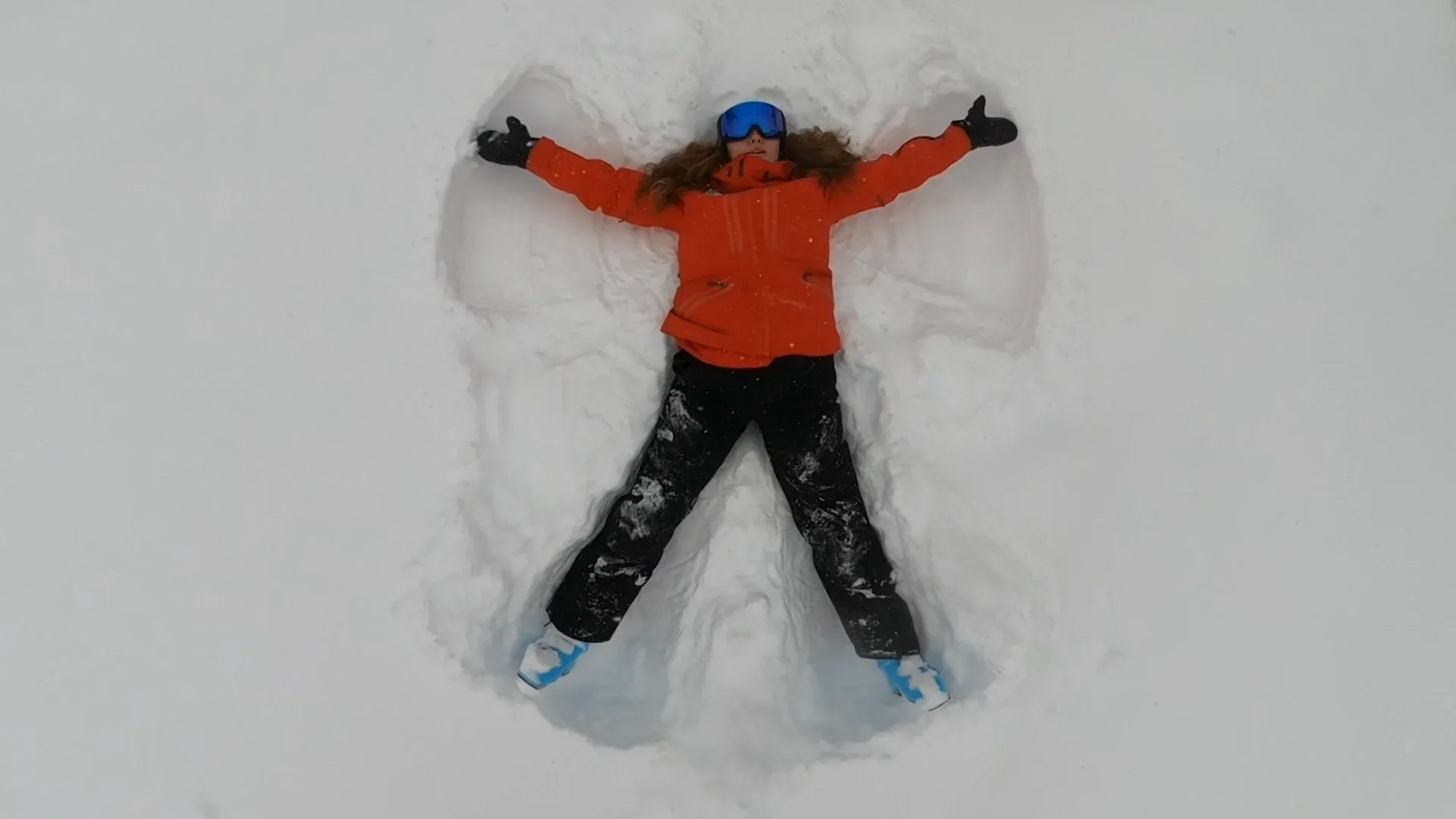 2ft of Snow Could Hit By This Weekend! on Vimeo