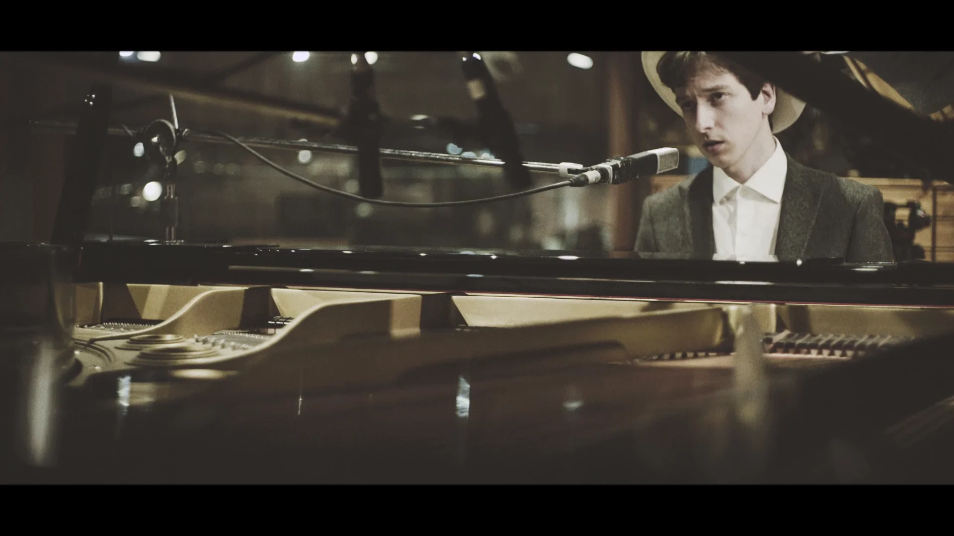 Iwan Huws - Lluniau (Fersiwn Lliw) on Vimeo
