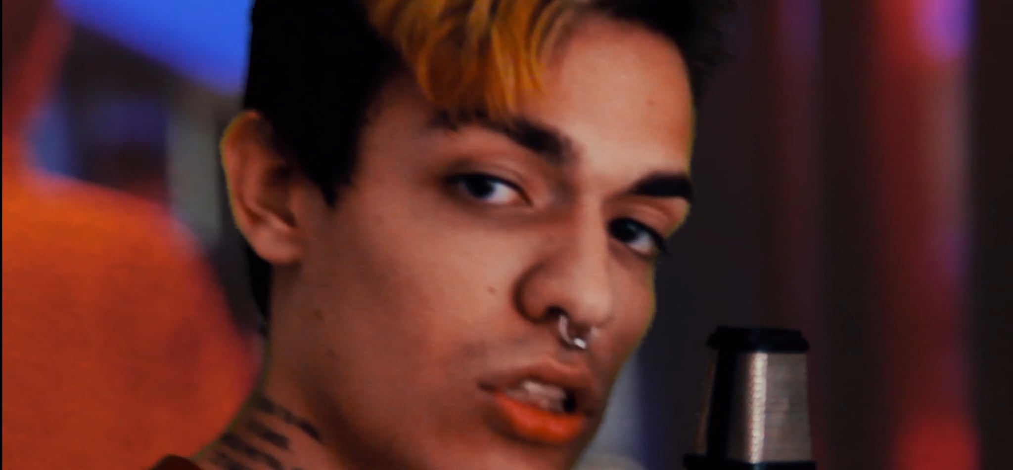 Video clip Oficial / EIBI "11:11" on Vimeo