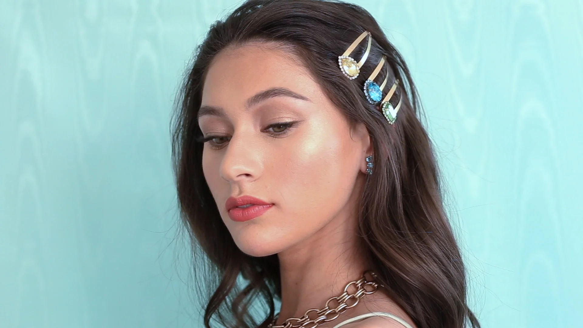 Tinsley Hair Clips on Vimeo