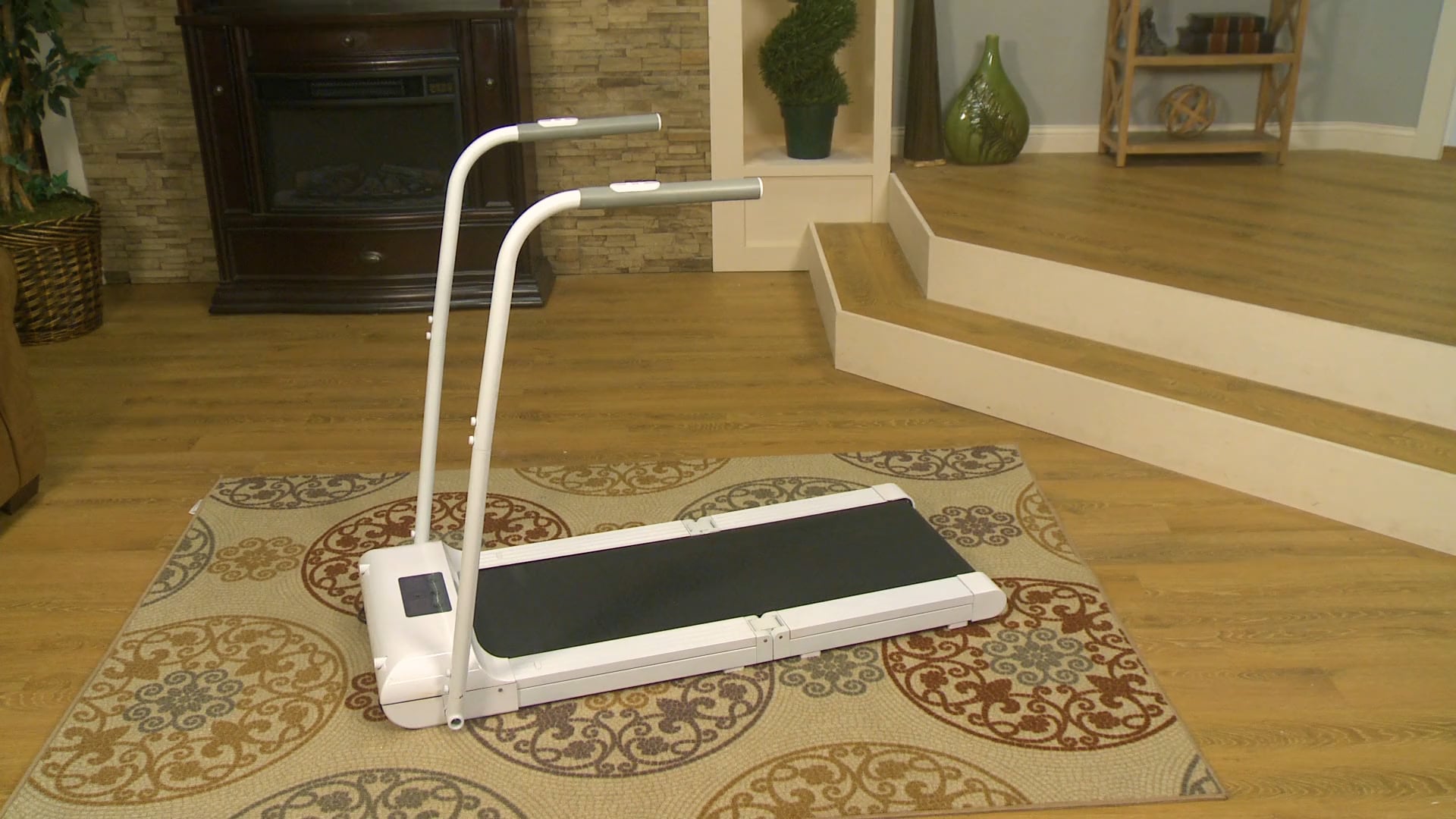Gymform Foldable Treadmill (16:9) on Vimeo