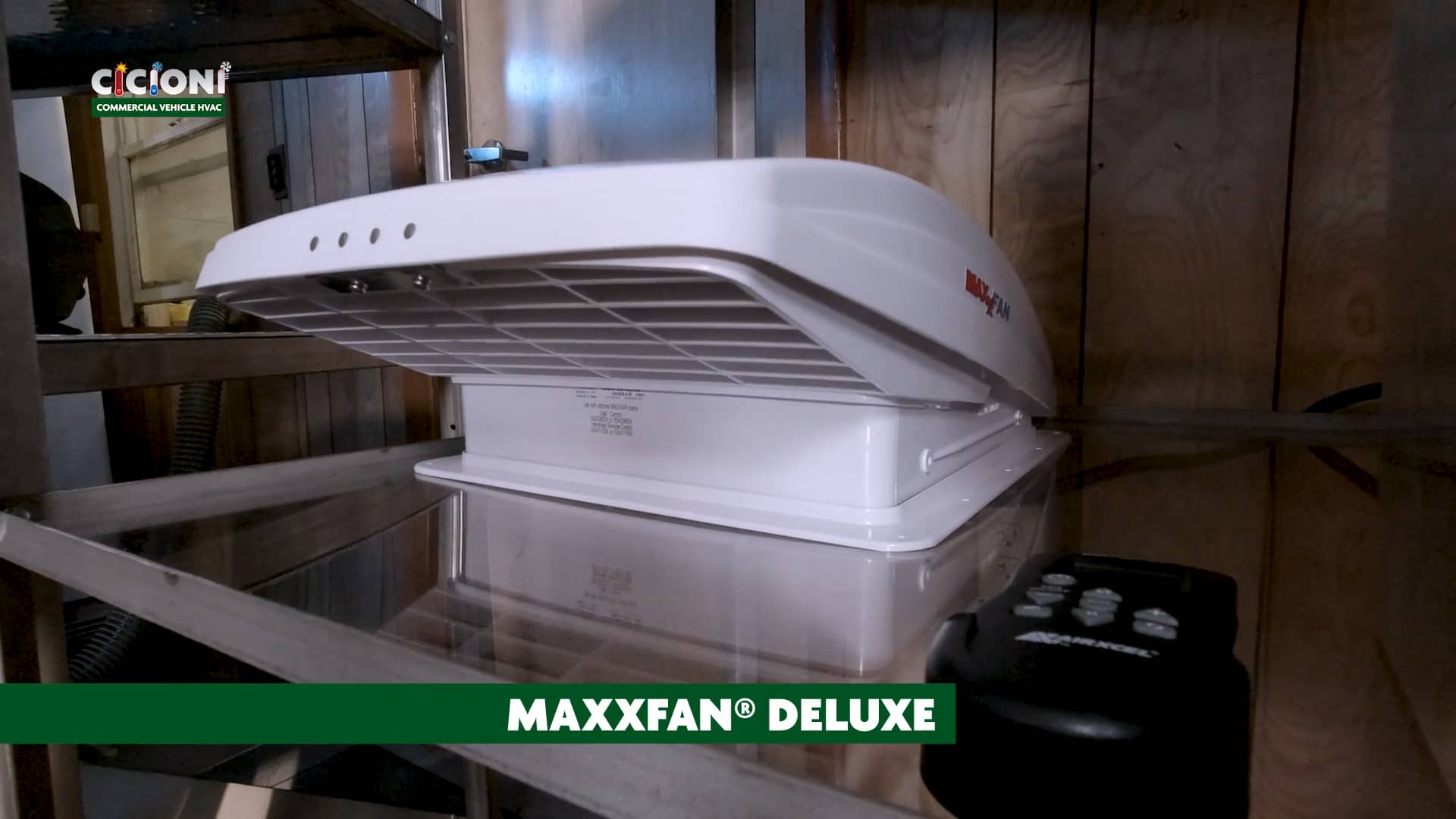 MAXXFAN® Deluxe Opening and Closing with Remote Control on Vimeo