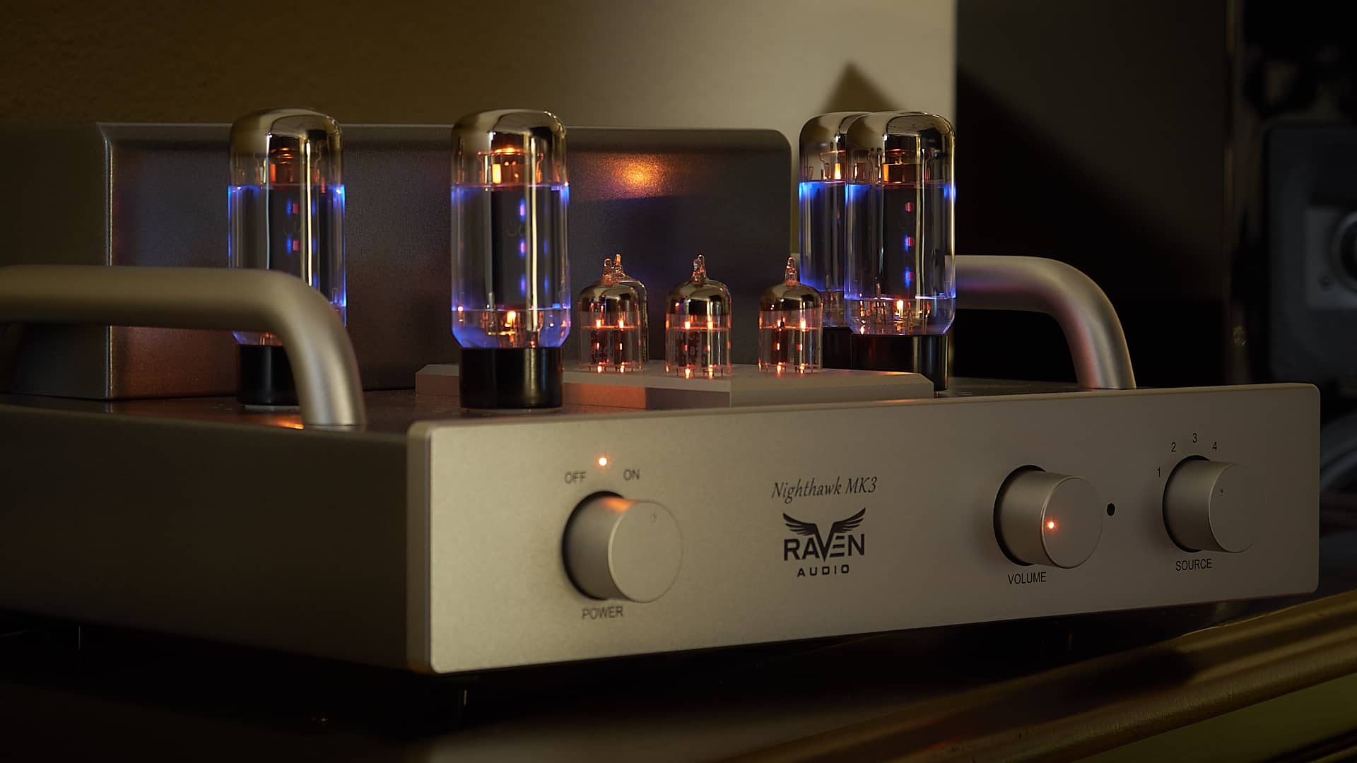 Raven Audio Avian MK3 Nighthawk on Vimeo