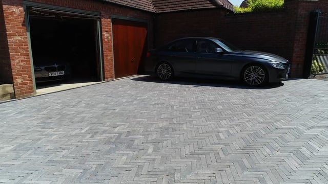 Pavestone - Pavestone Slimsett Anthracite Block Paving (Driveway 1) on ...