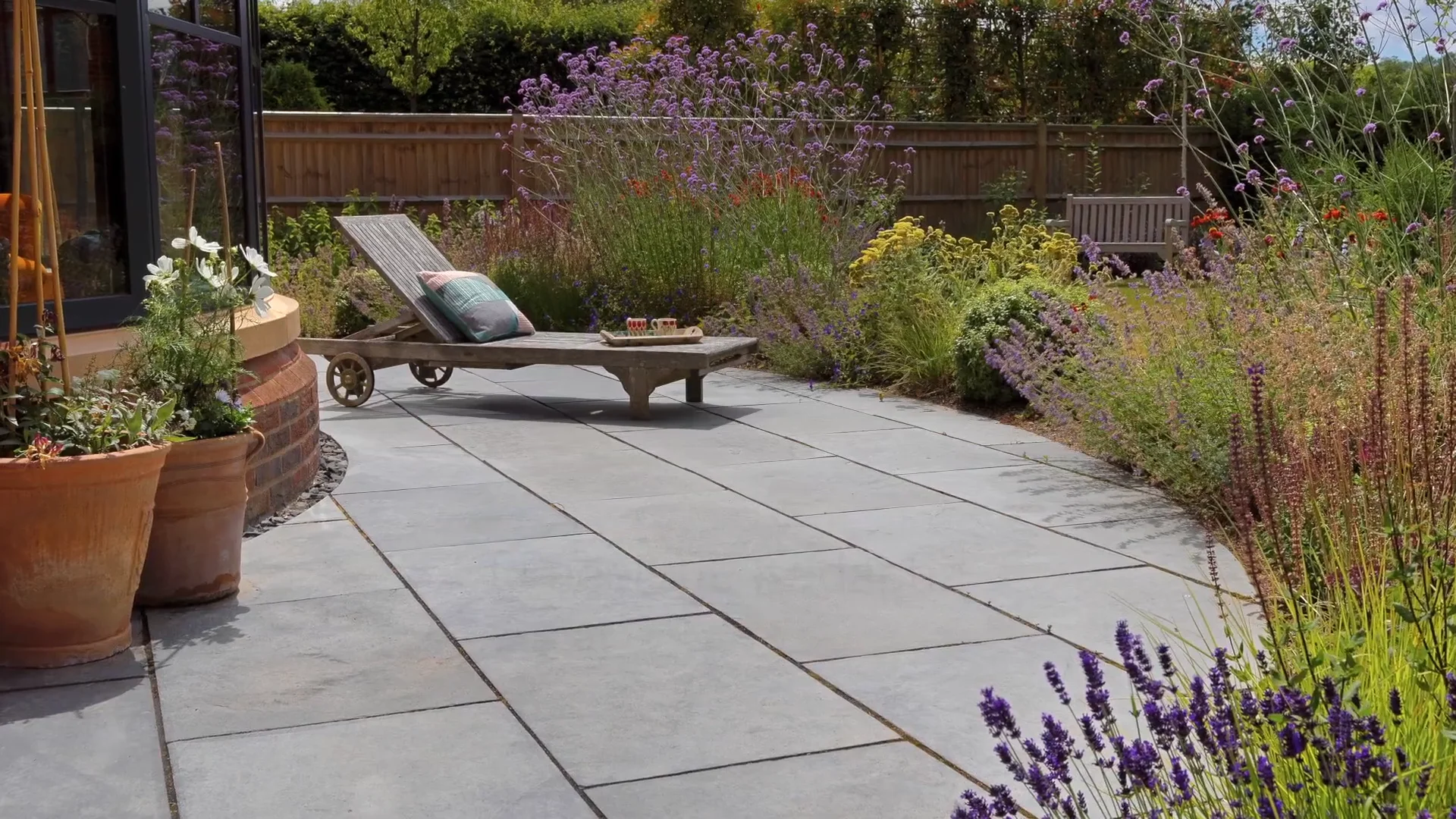 Pavestone - Pavestone Kadapha Limestone (Garden 1) on Vimeo