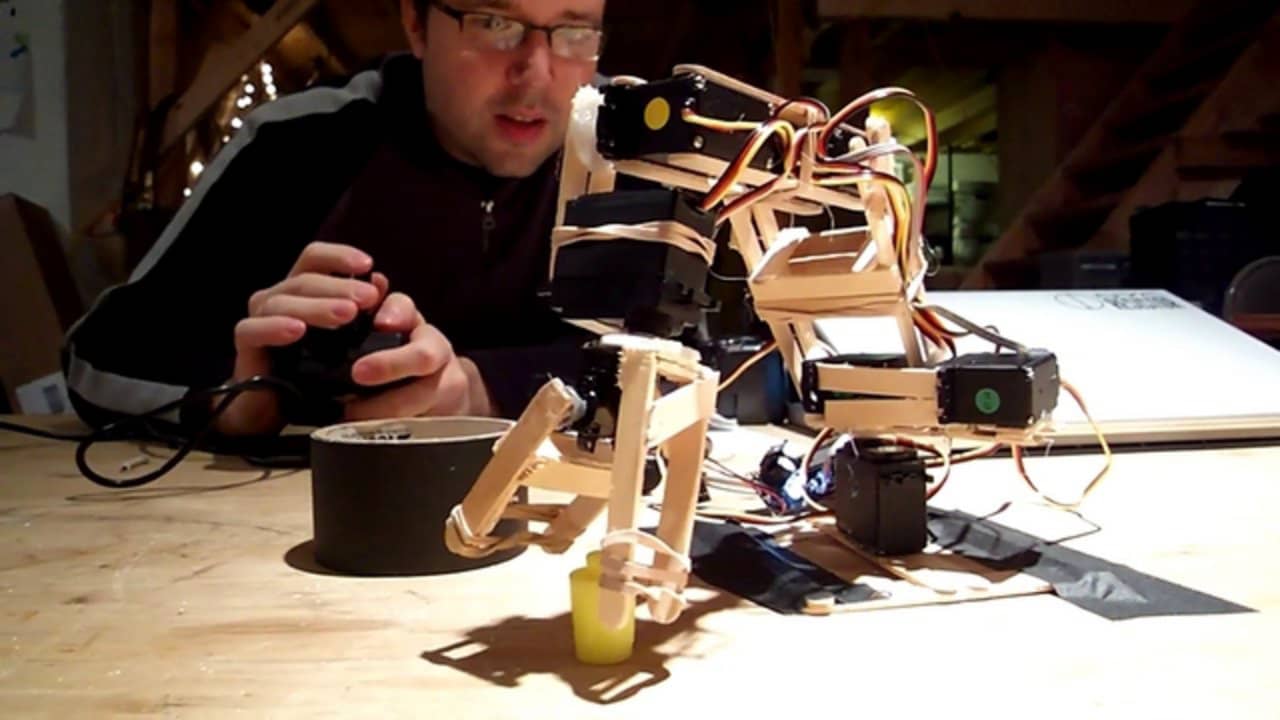 Things - Eric Skiff and Bre Pettis created a Popsicle Stick Robotic Arm ...