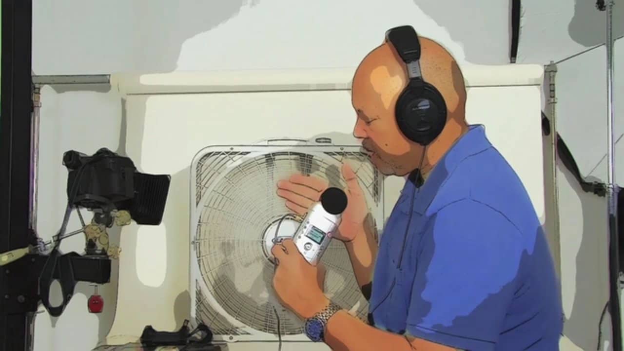 Zoom H4 Wind Test with Homemade Dead Cat Windscreen on Vimeo