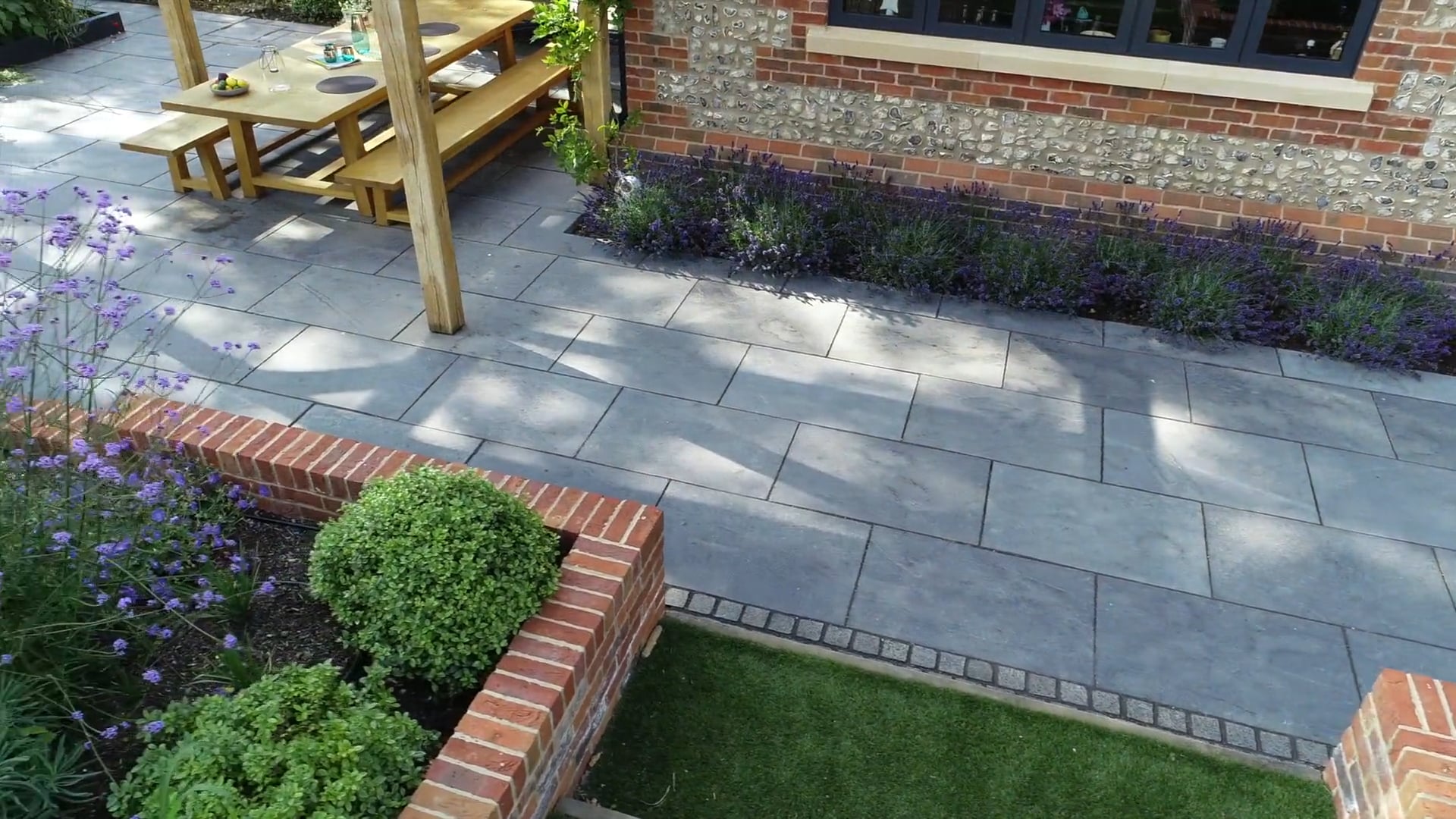 Pavestone - Pavestone Kadapha Limestone (Garden 2) on Vimeo