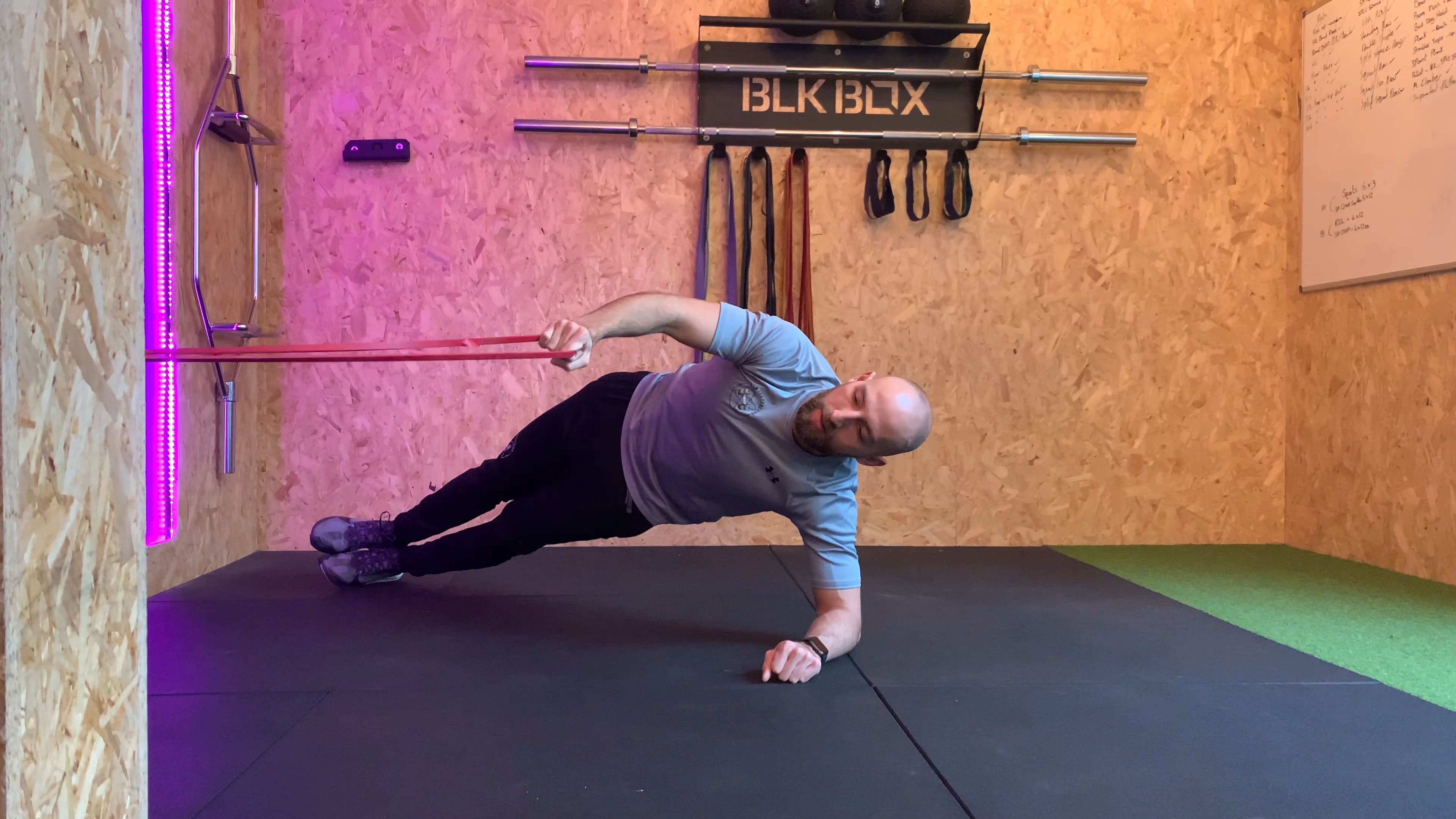 Banded Side Plank Row on Vimeo