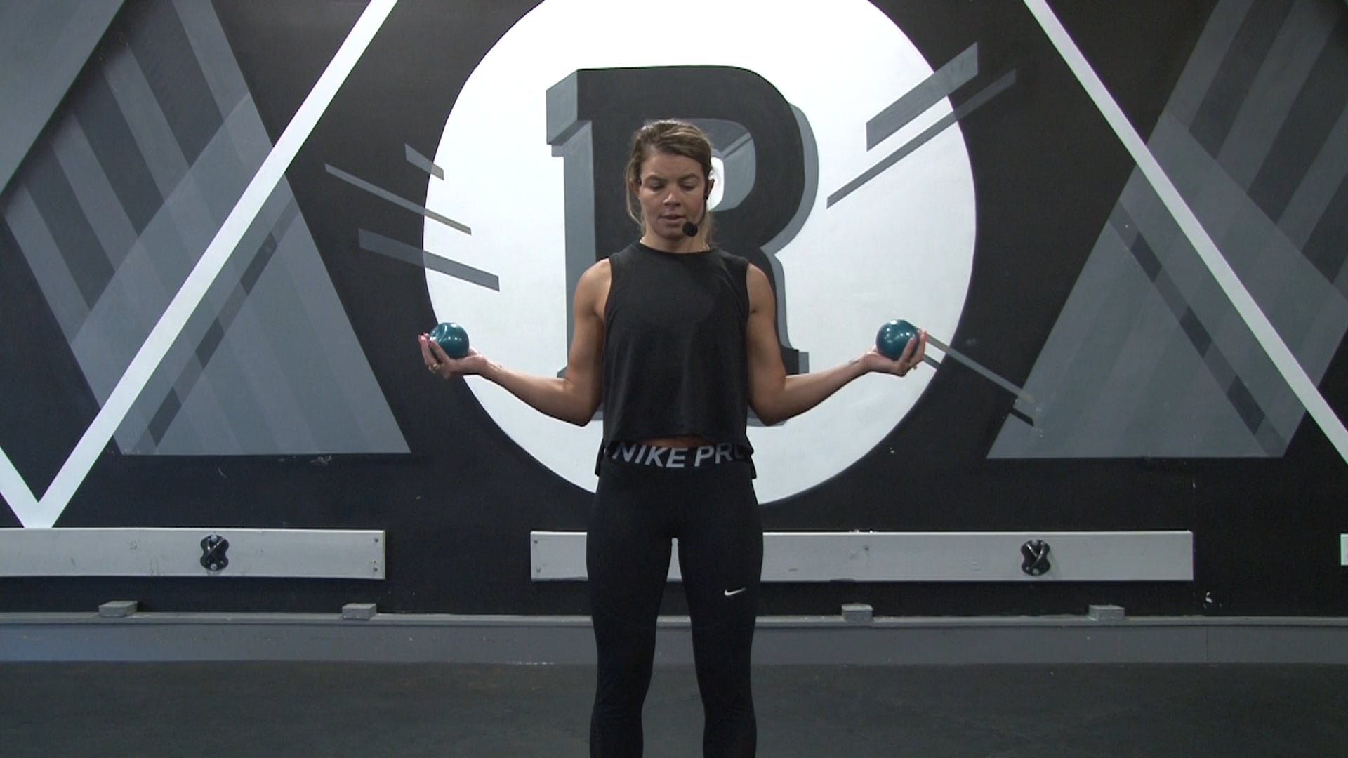 UPPER BODY SCULPT 15 on Vimeo