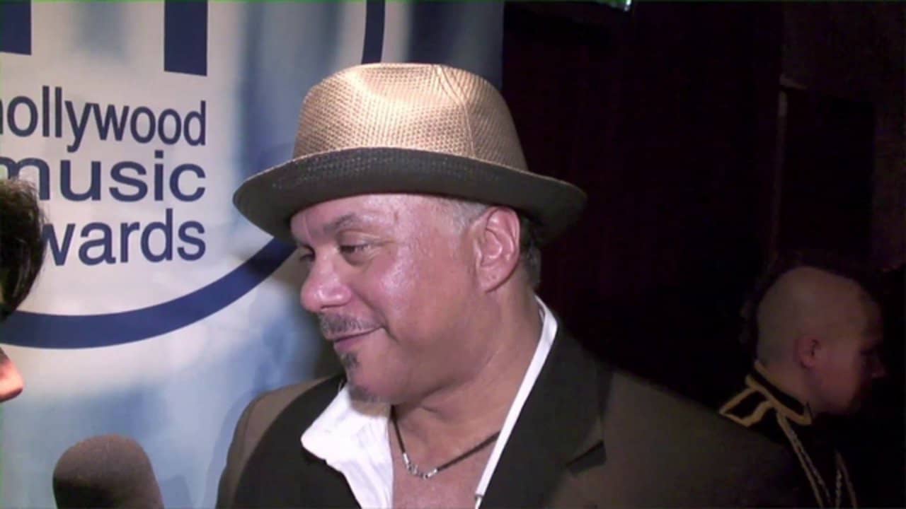 Howard Hewett on Vimeo