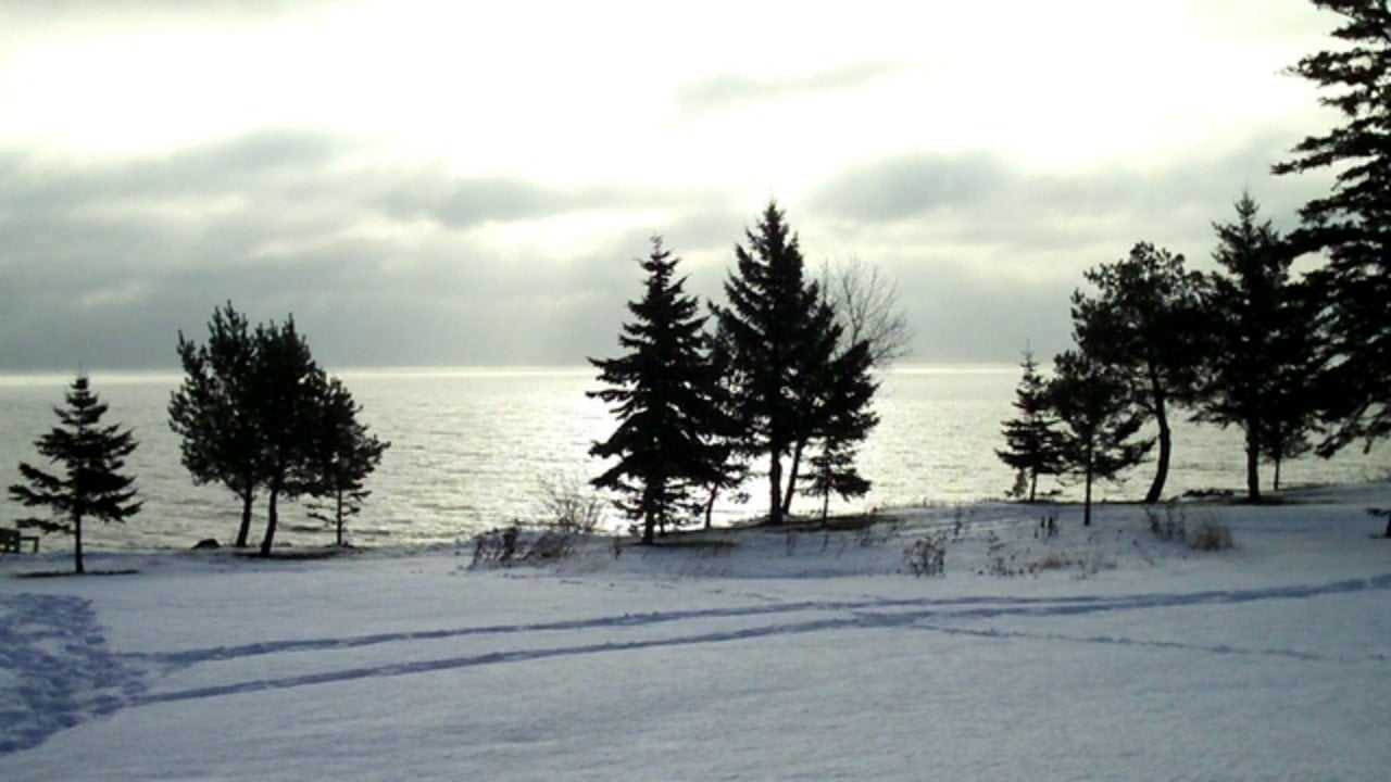 lake superior from larsmont cottages on Vimeo