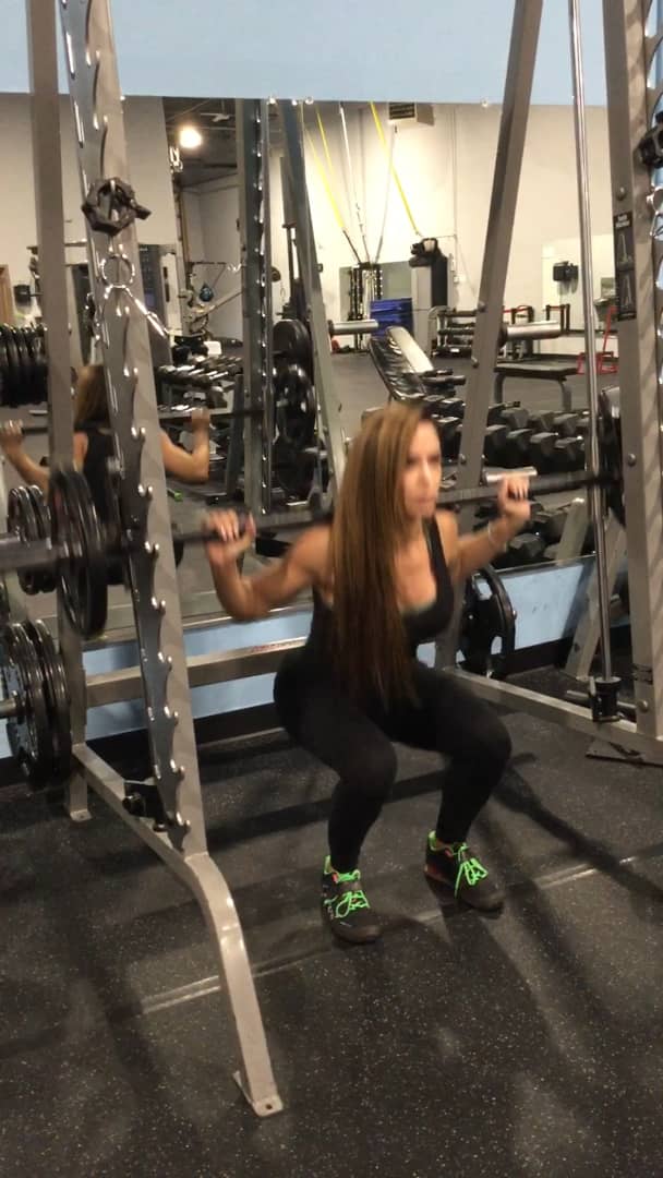 Neutral Stance Smith Machine Squat on Vimeo