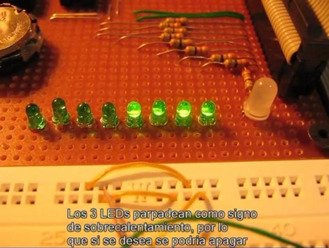 DS18B20 + POTENCIOMETRO + PICAXE on Vimeo