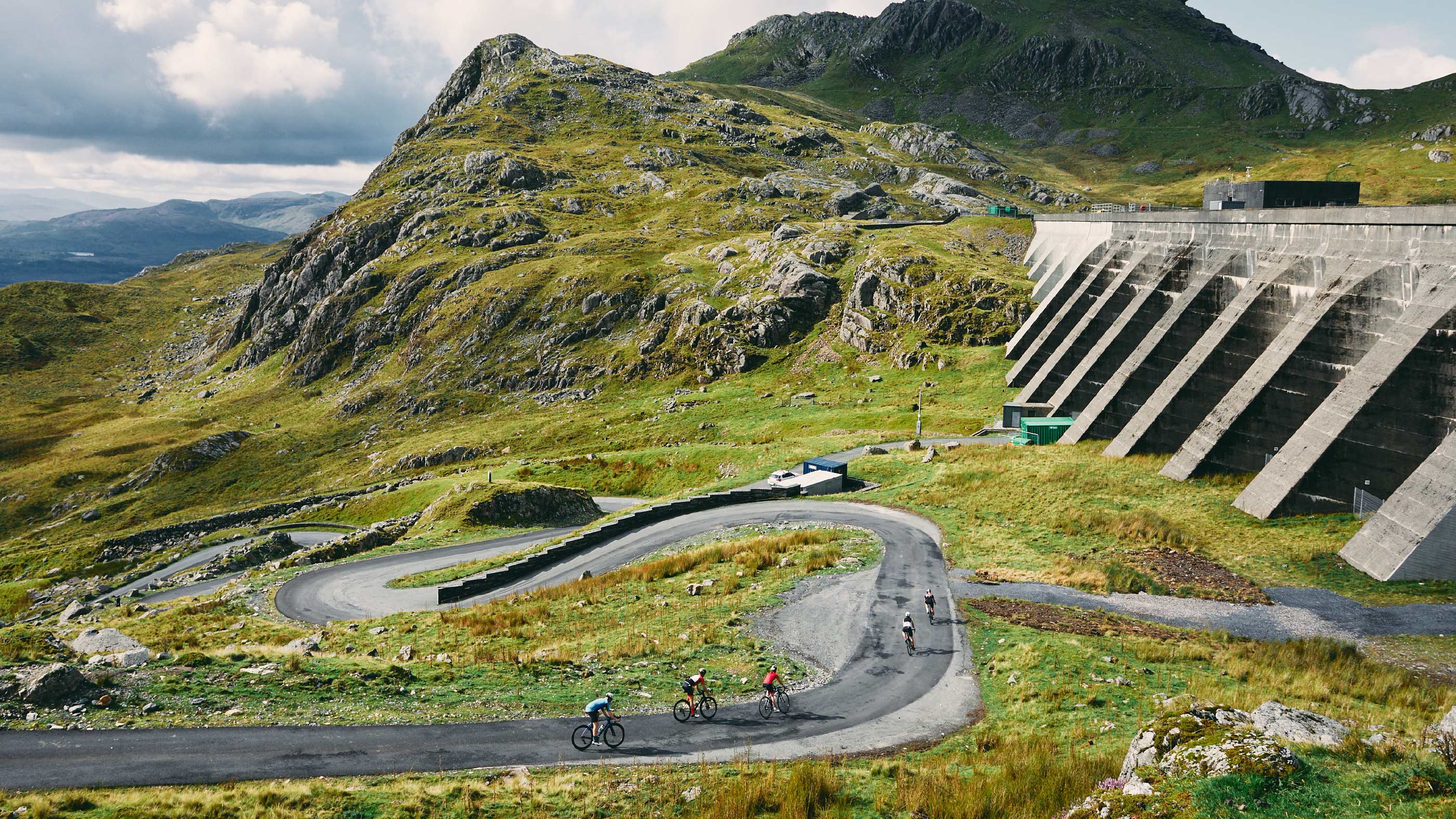 Stwlan Dam | Visit Wales | Cycling on Vimeo