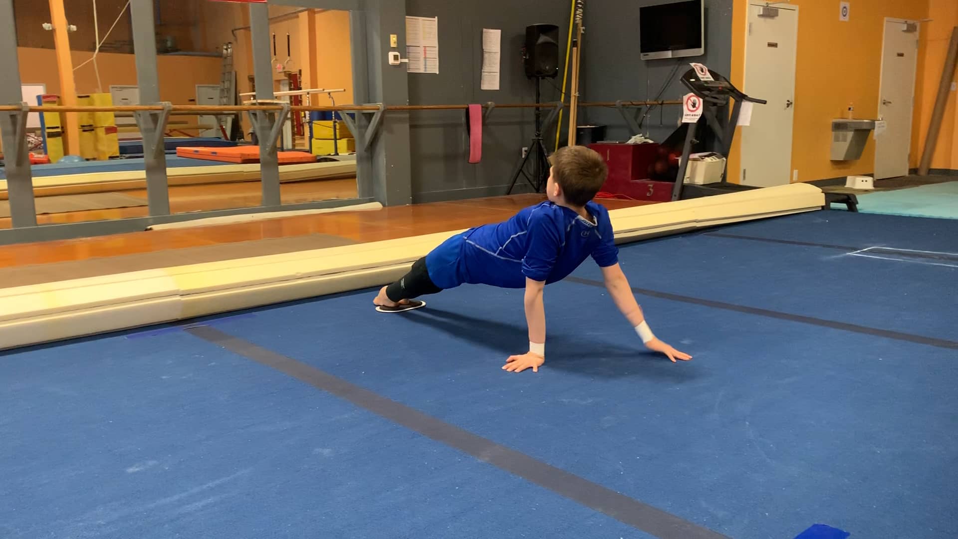 Manna: Prone walk (front and back) on Vimeo