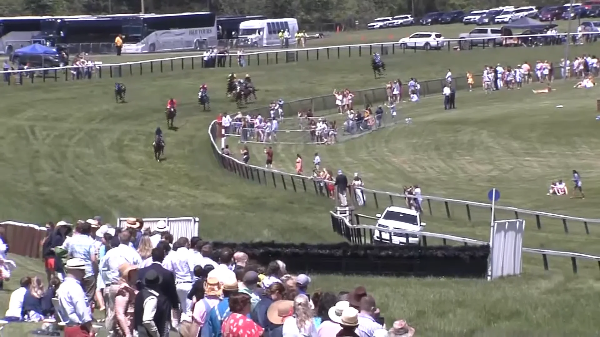 2019 Foxfield Spring Races - 2019 Spring Foxfield 1 on Vimeo