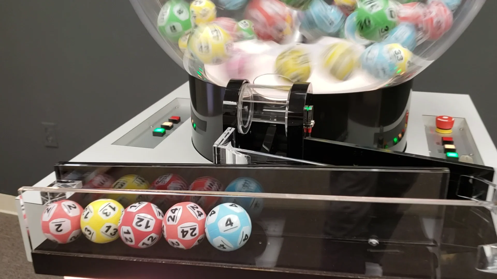 Revolution Lotto Machine