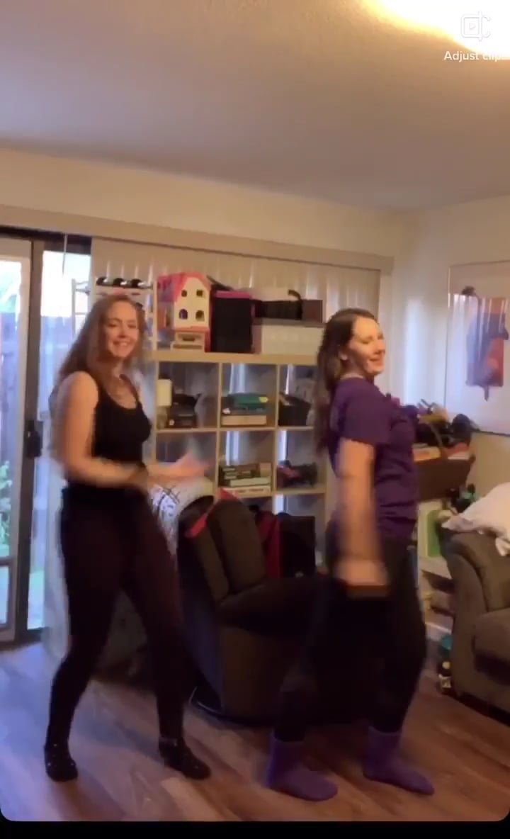 Heidi Wing TikTok on Vimeo