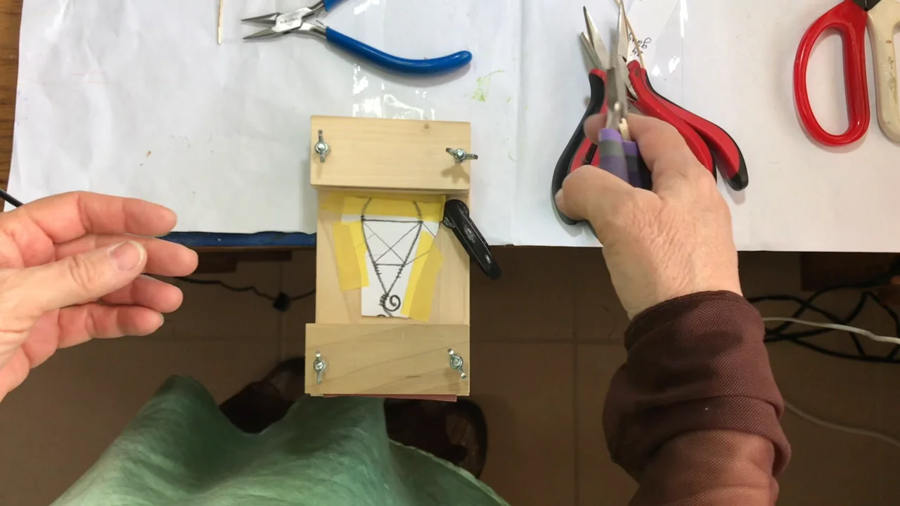 Using the Wire wrapping Jig - wire wrapping jig tutorial part one on Vimeo