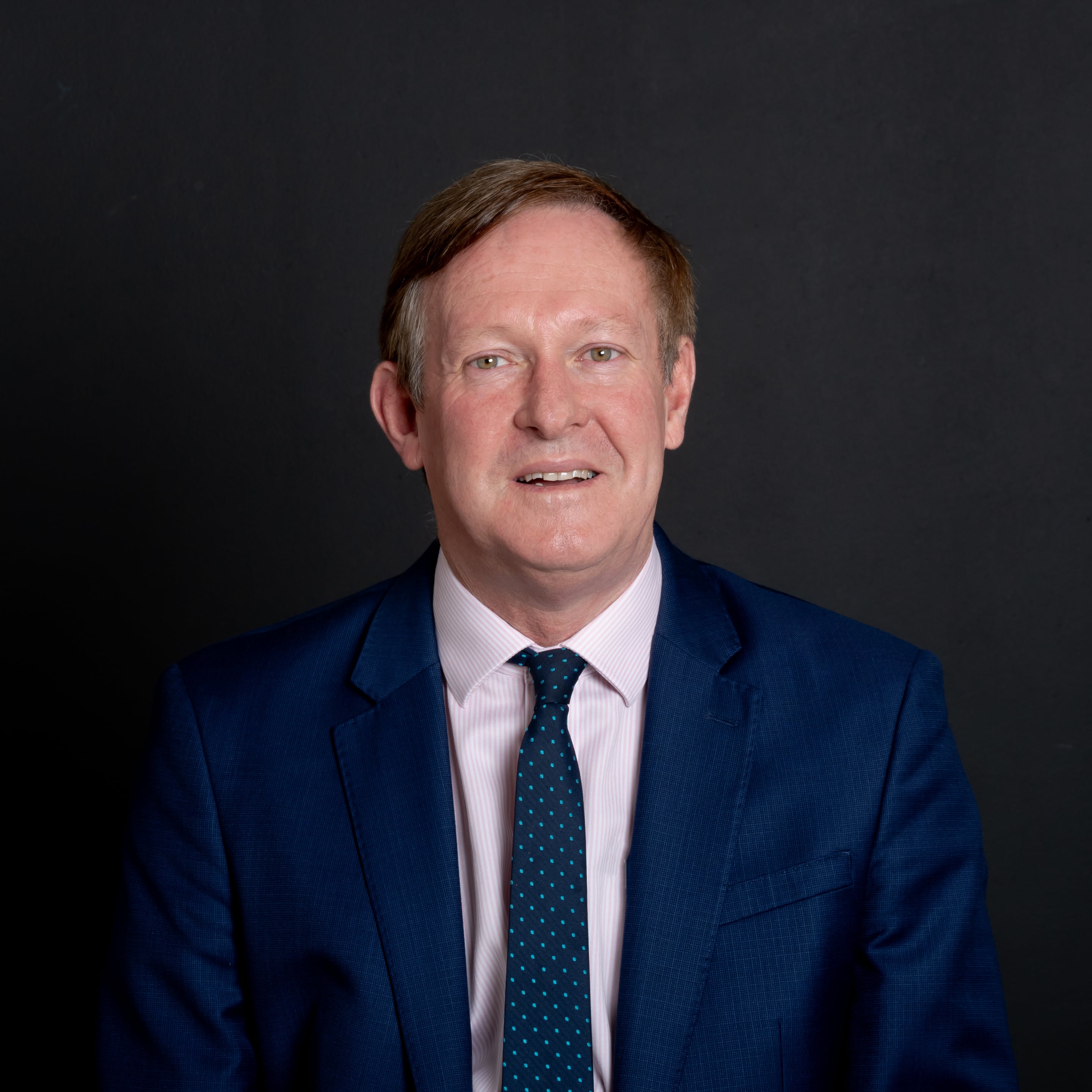 Michael Wilson Cranleigh Abu Dhabi Principal - Communication ...