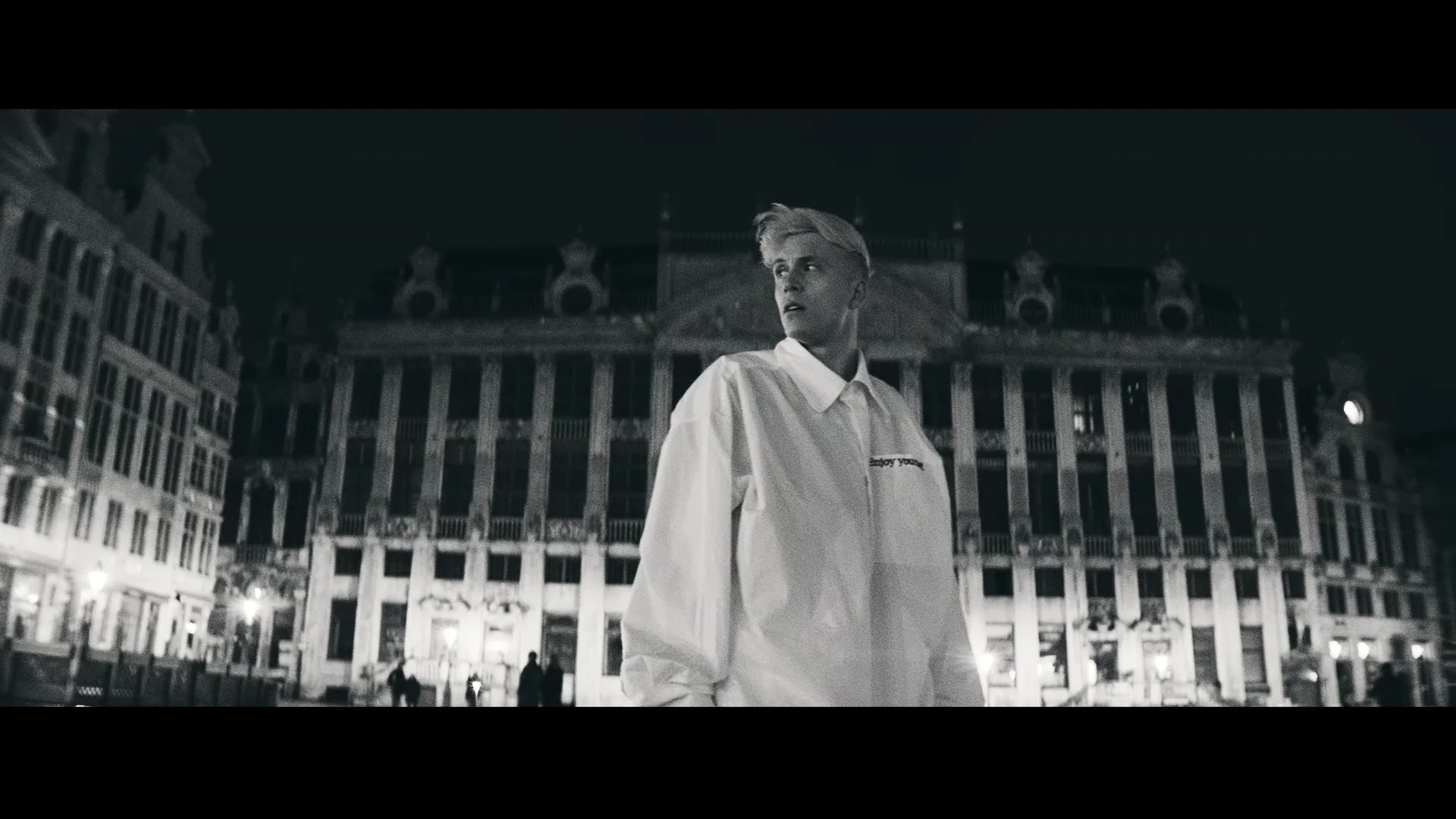 LOÏC NOTTET "Mr/Mme" (Official Music Video)