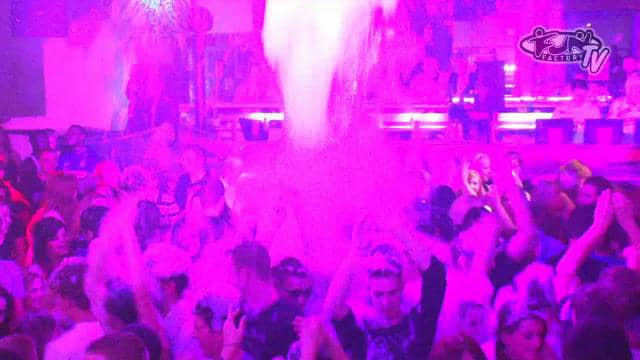 Fun Factory Wildeshausen 27.08.2010 Schaumparty on Vimeo