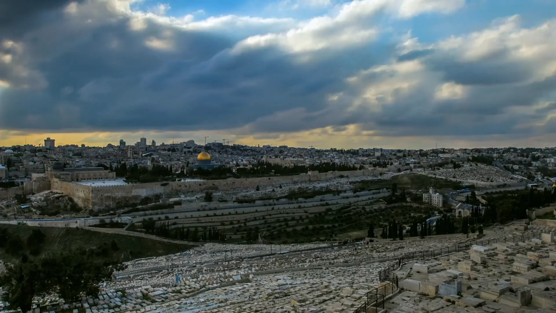 Following the Messiah_Ep1-5_Trailer_Spanish