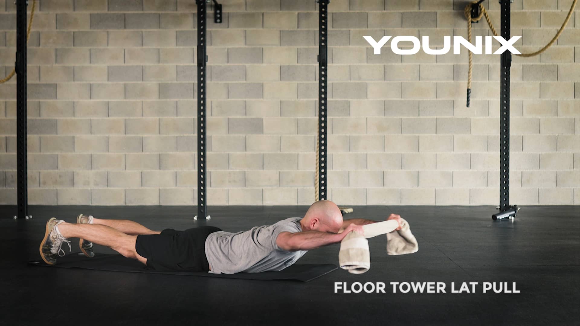 FLOOR TOWEL LAT PULL on Vimeo