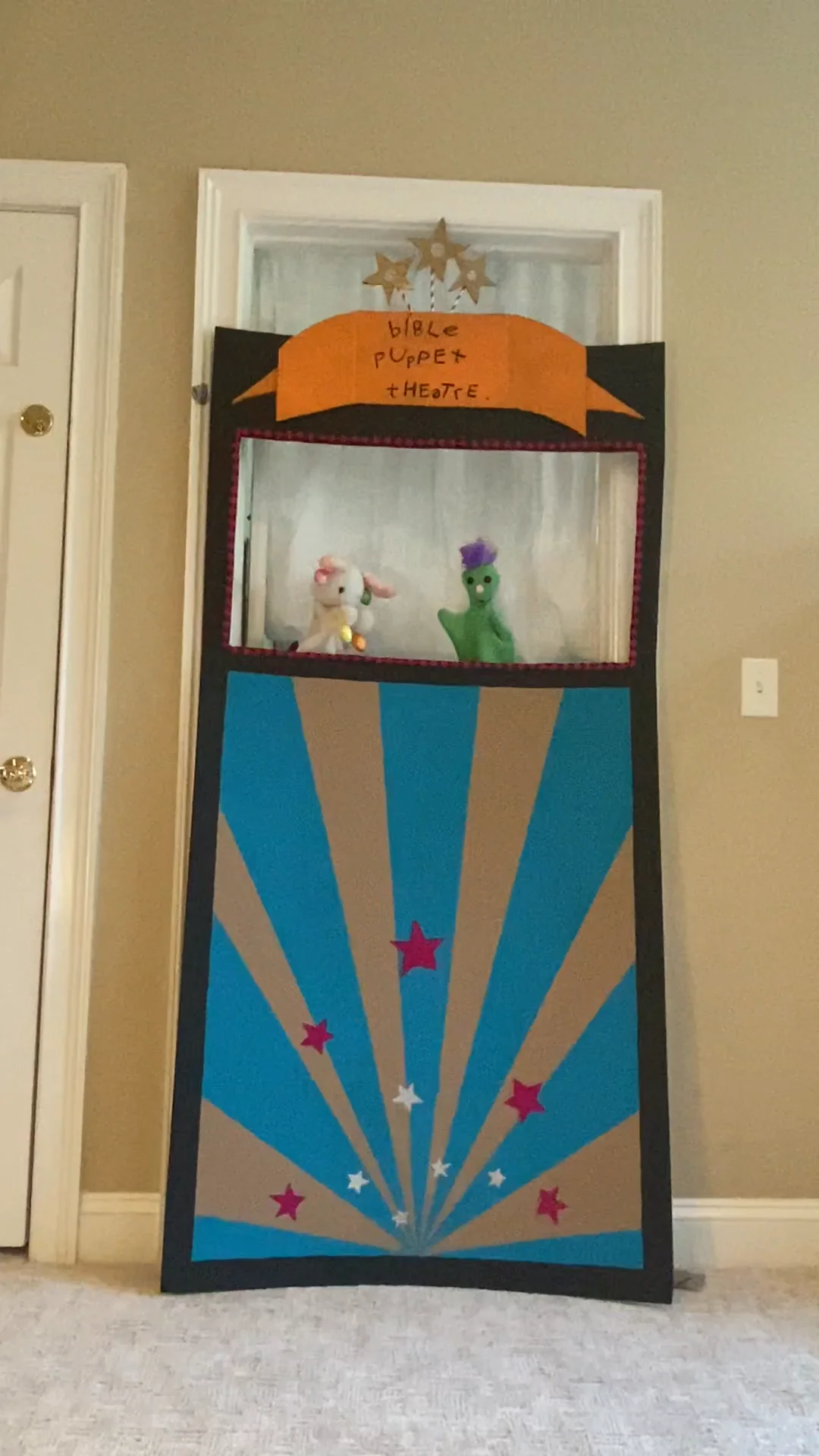 4-12-20 Preschool Puppet Show on Vimeo