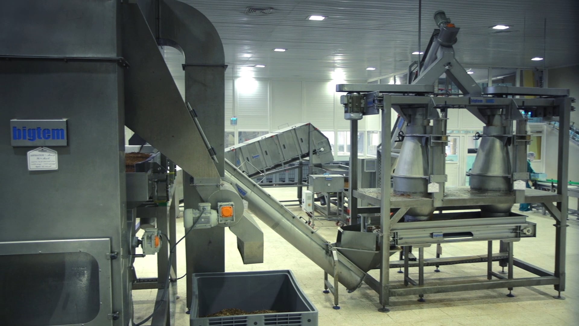 Dates processing factory | Videos & Movies on Vimeo