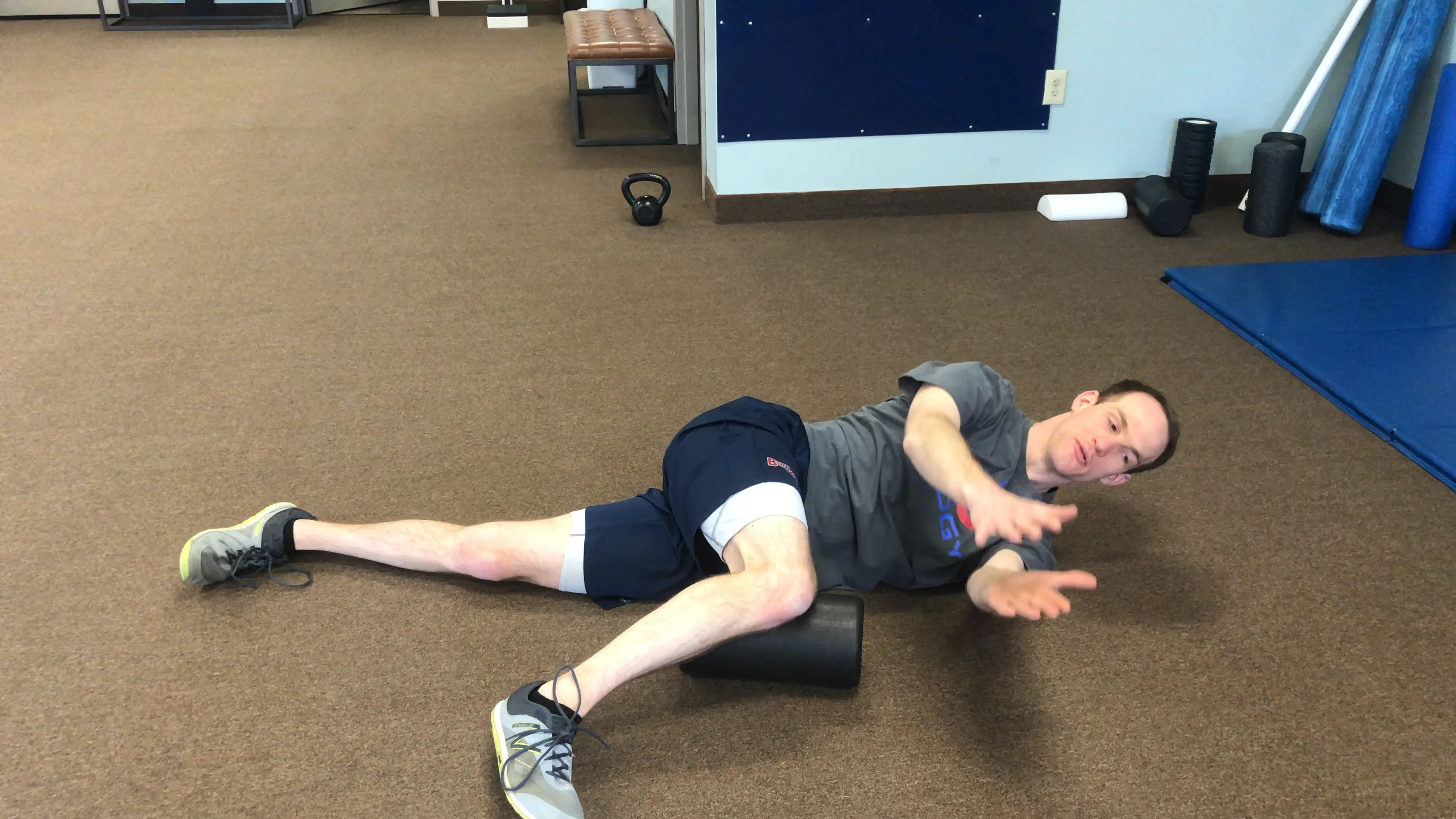 Side-Lying Thoracic Spine Rotation with Reach on Vimeo